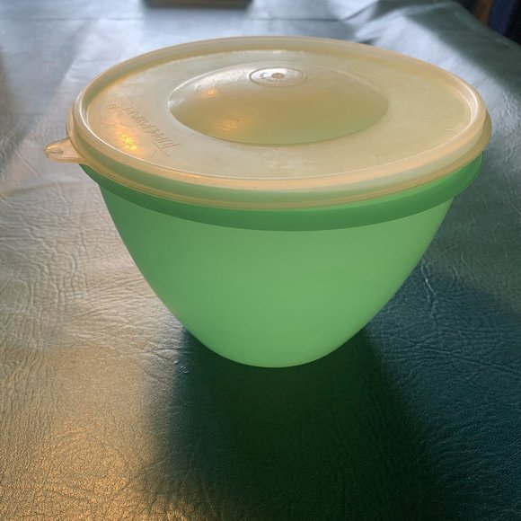 Tupperware | Kitchen | Vintage Jadeite Tupperware Lettuce Crisper Salad ...